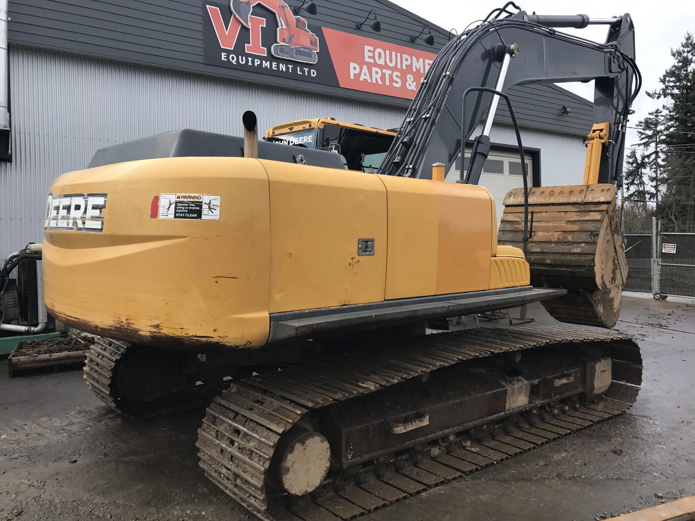 John Deere 240D LC Excavator | VI Equipment