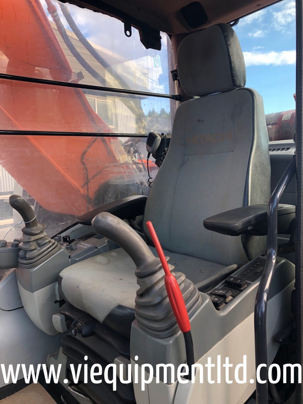 Hitachi ZX350LC-5N Excavator | VI Equipment