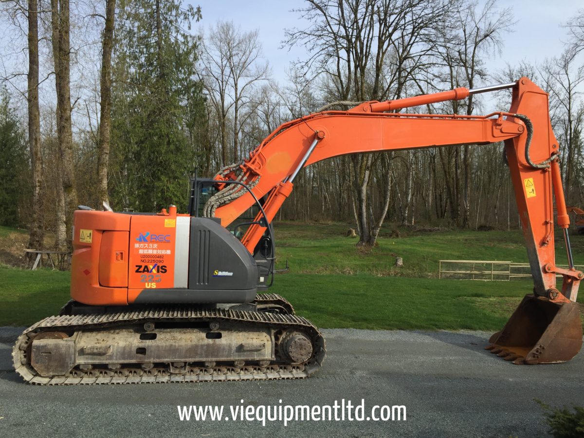 Hitachi ZX225-3 Excavator | VI Equipment