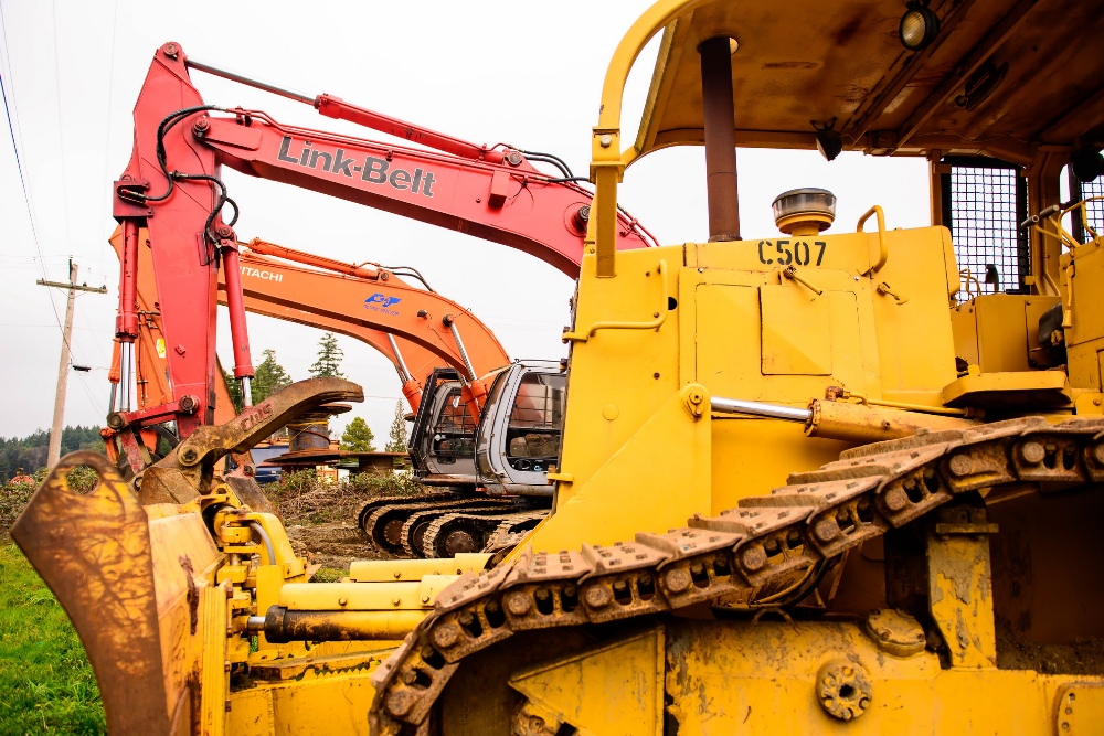 Heavy Equipment Salvage Parts | VI Equipment Ltd.