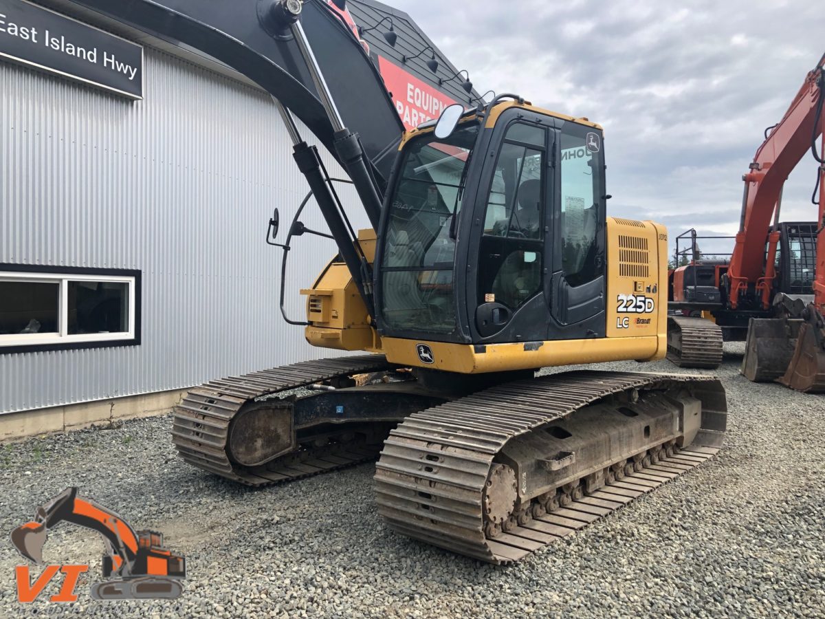 John Deere 225D LC Excavator | VI Equipment