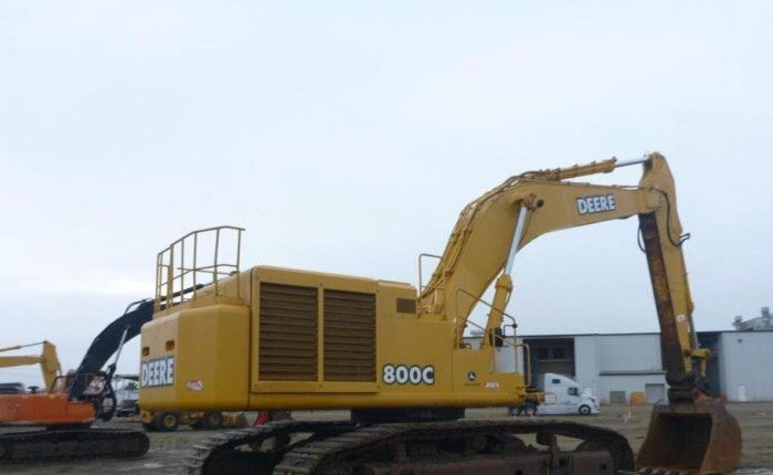 John Deere 800C LC Excavator Parts | VI Equipment Ltd.