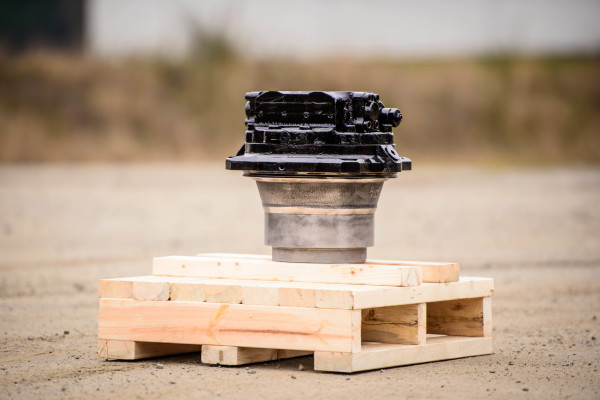 Rebuilt Hitachi Excavator Parts | VI Equipment Ltd.