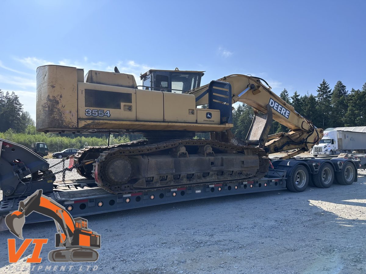 John Deere 3554 Roadbuilder | VI Equipment Ltd.